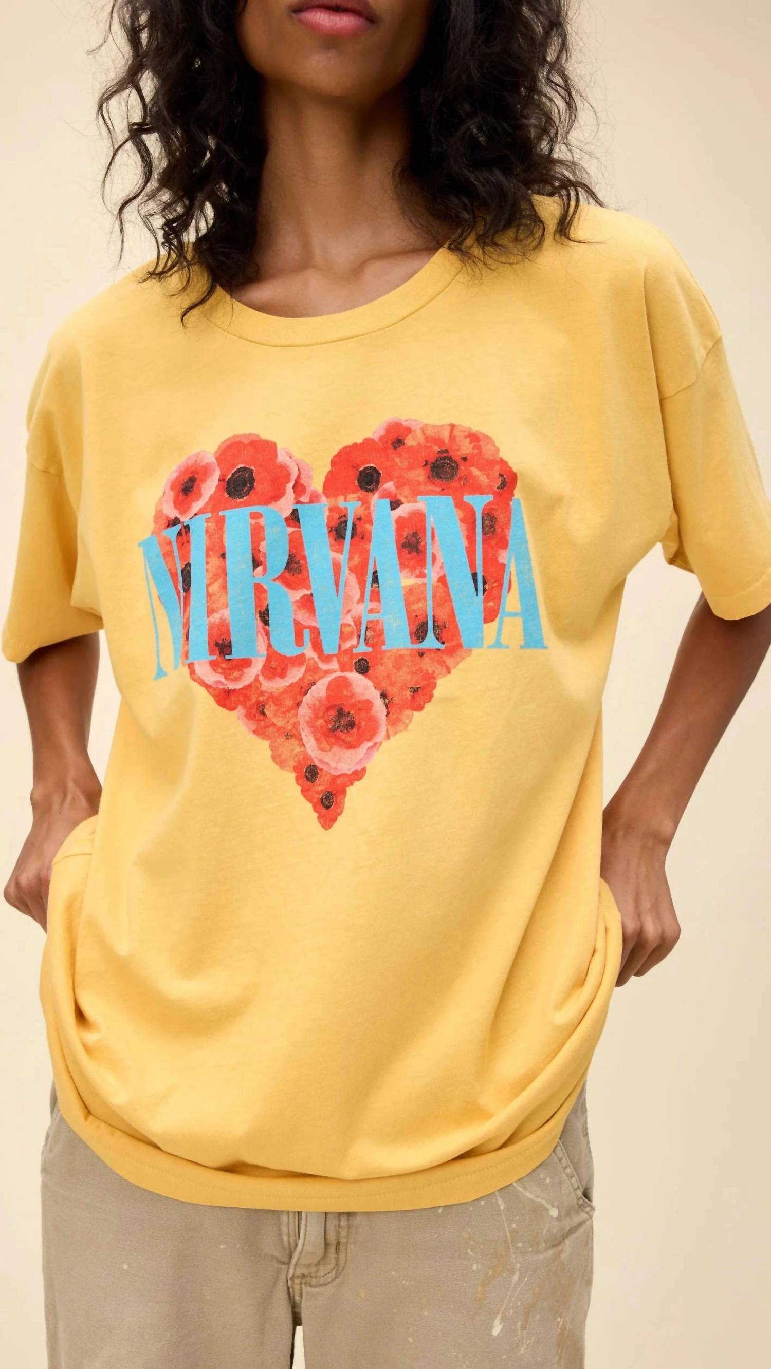 Daydreamer - Nirvana Heart Shaped Fox Merch Tee – Snagged & Bagged