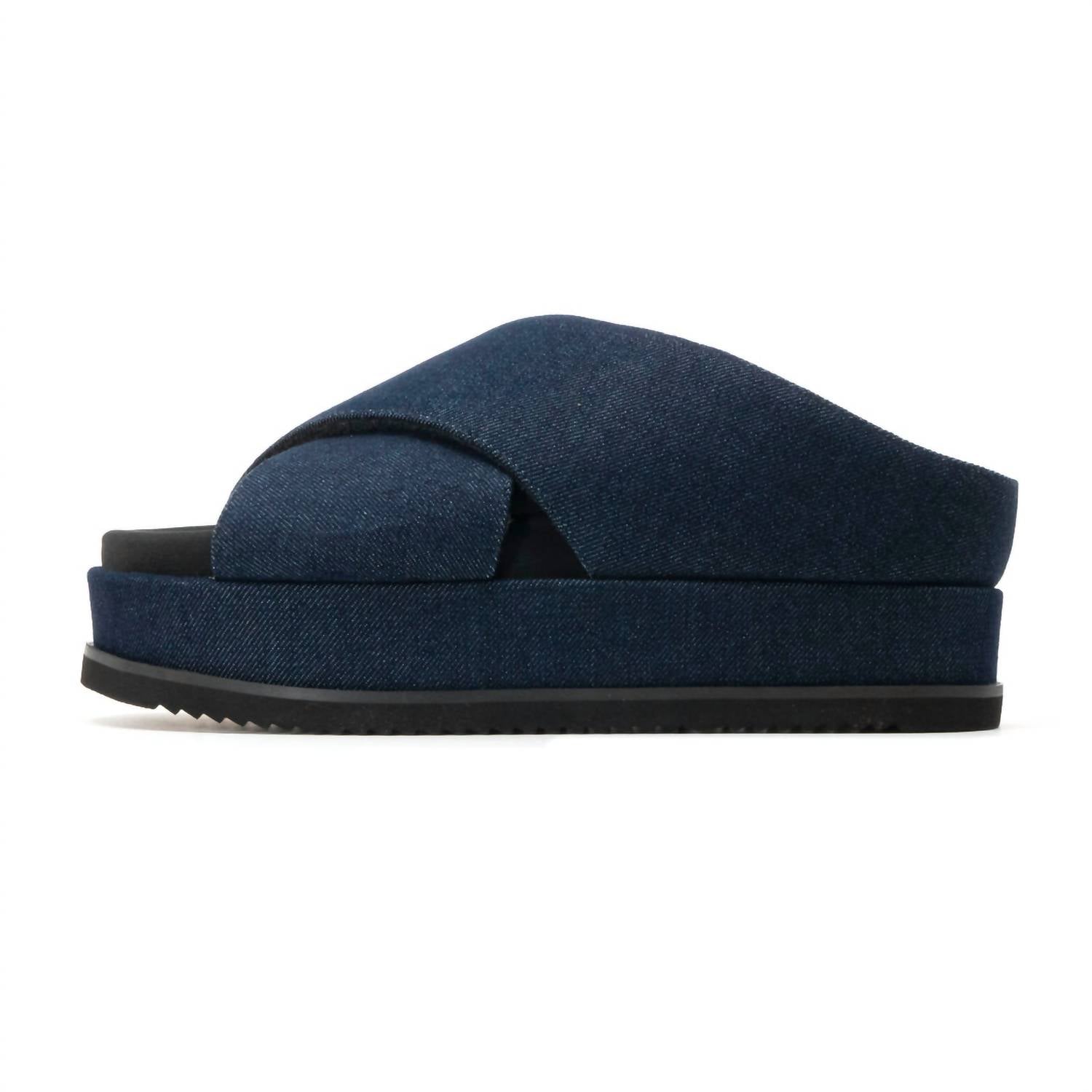 Roam - Women's Cross Stack Slip On – Snagged & Bagged
