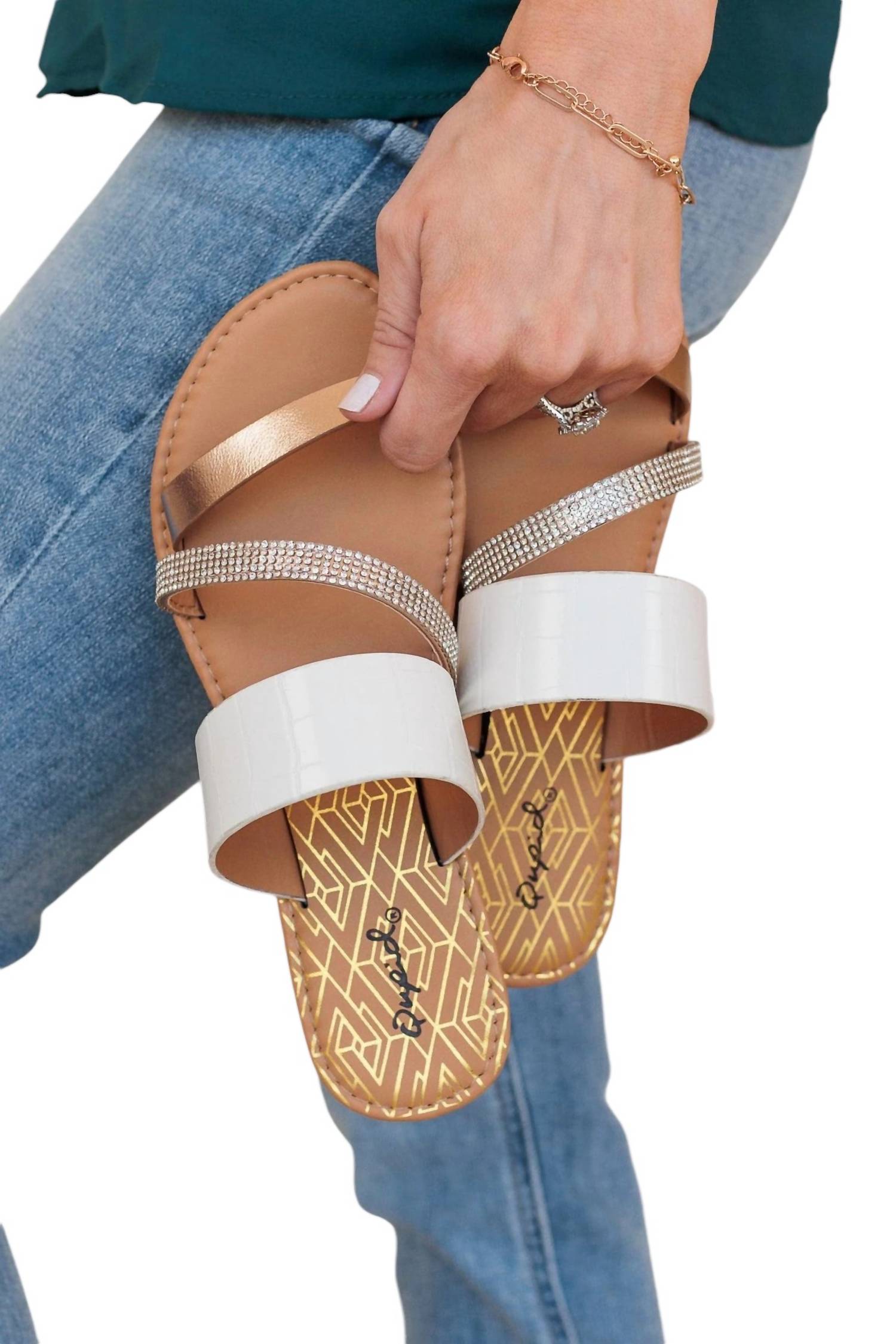 Qupid - WOMEN'S ATHENA SANDALS – Snagged & Bagged