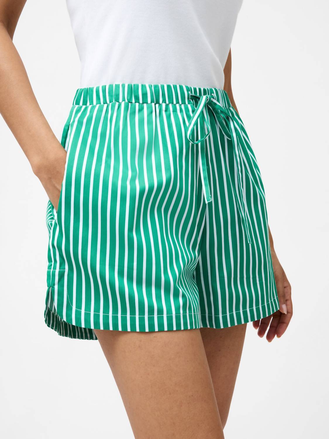 French Connection - Alexis Cotton Drawstring Short – Snagged & Bagged