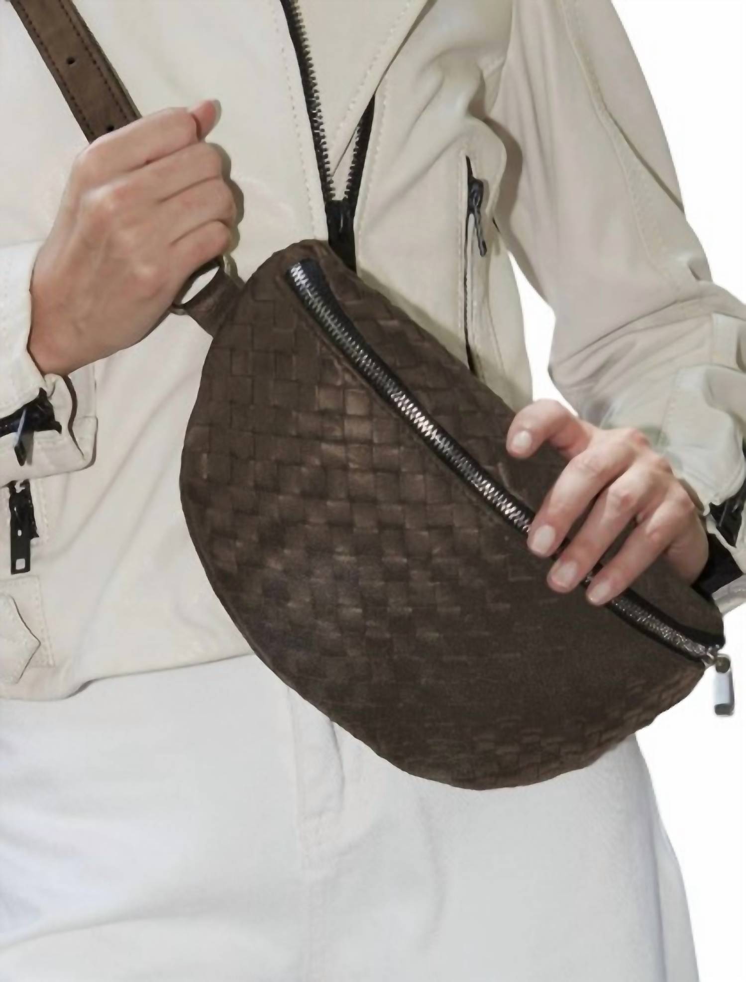 Mauritius - Women's Parker Leather Crossbody Bag – Snagged & Bagged