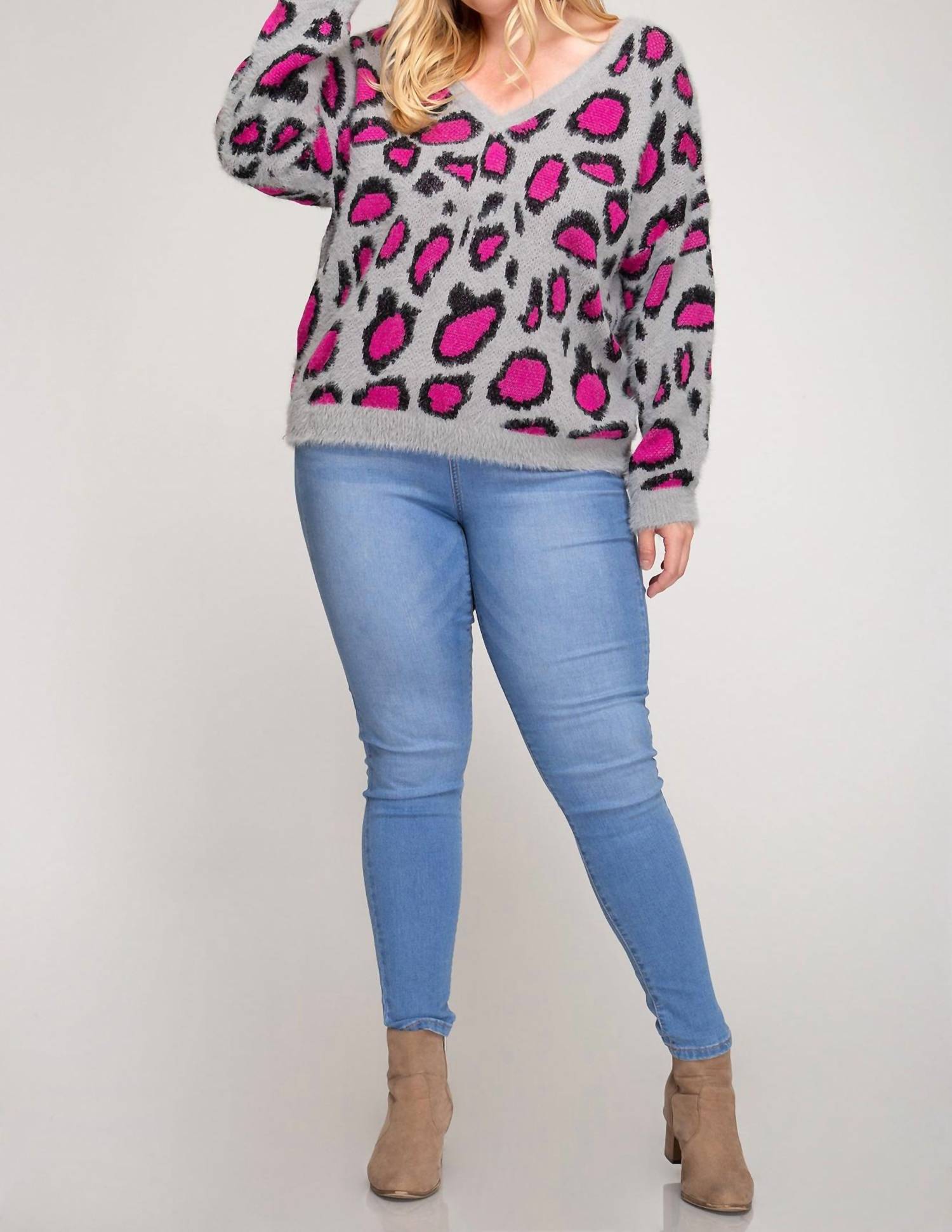 Leopard V Back Plus Sweater – Snagged & Bagged