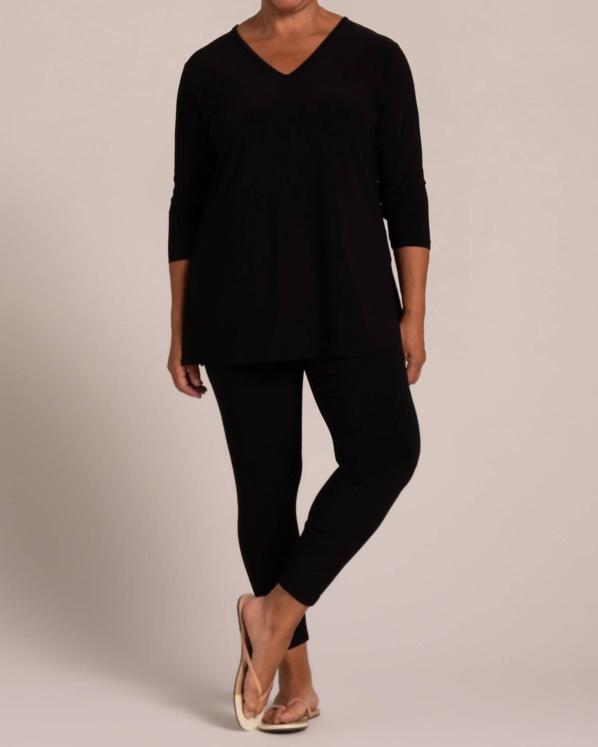 Sympli - Nu Ideal V-neck Tunic – Snagged & Bagged