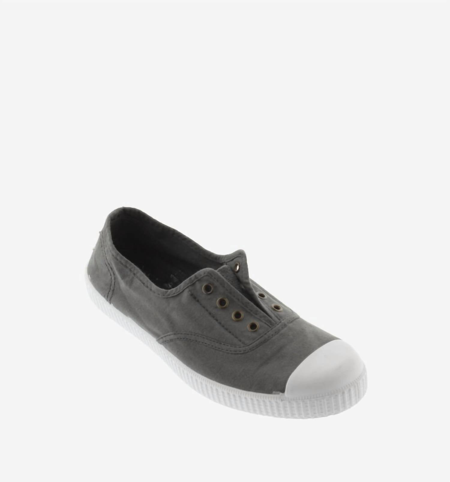 Victoria Shoes - Women's 1915 English Washed Canvas Toecap Shoe ...