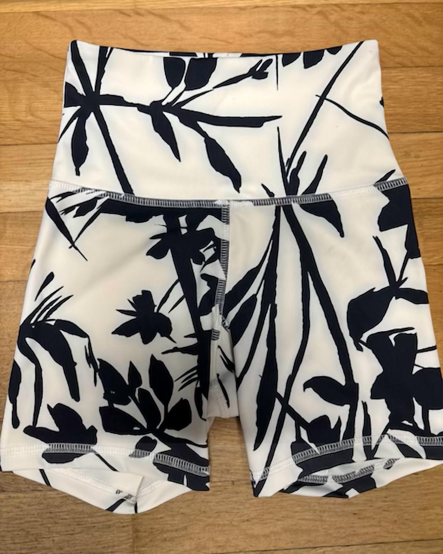 Strut This - Women's Gusher Short – Snagged & Bagged