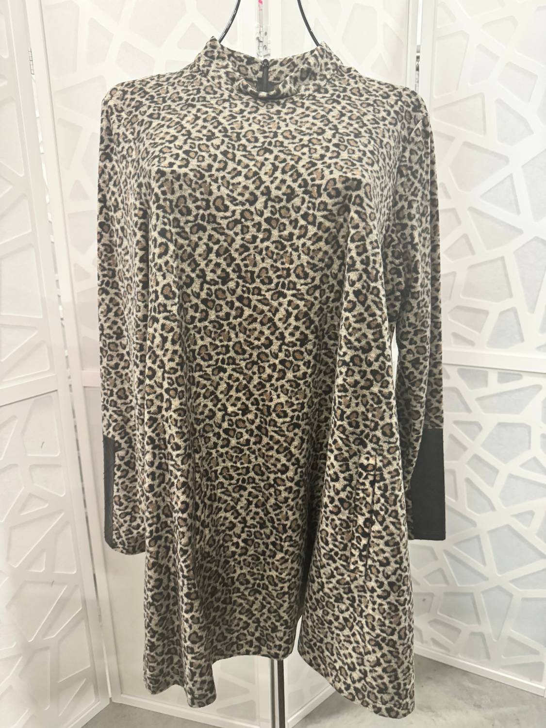 Tyler Boe - Leopard Print A-line Dress – Snagged & Bagged