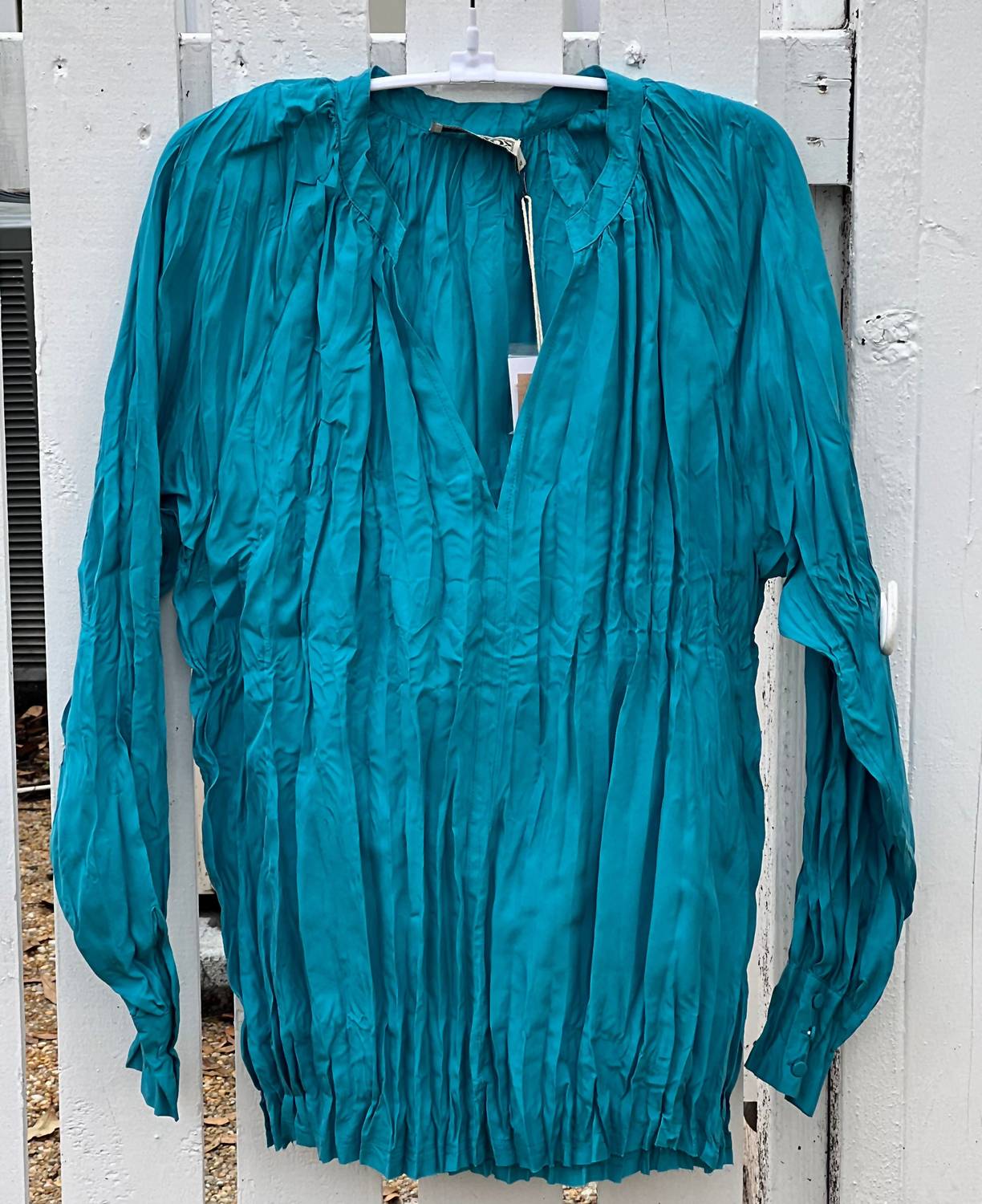 Go By Go Silk - Crease It Up Top – Snagged & Bagged