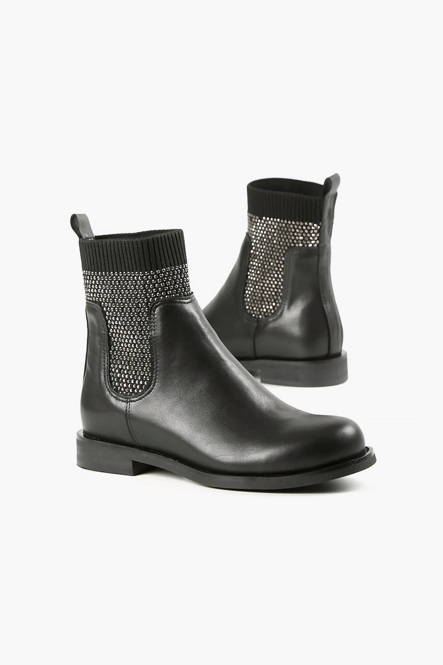 All Black - Stud Sock Chelsea Boot – Snagged & Bagged