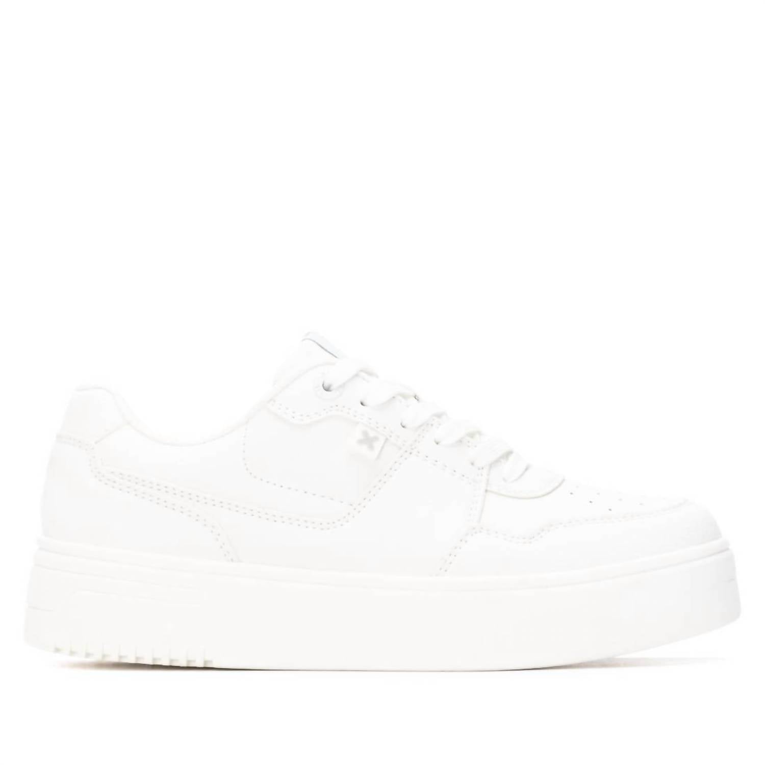 Xti - Women's 144535 Round Toe Sneakers – Snagged & Bagged