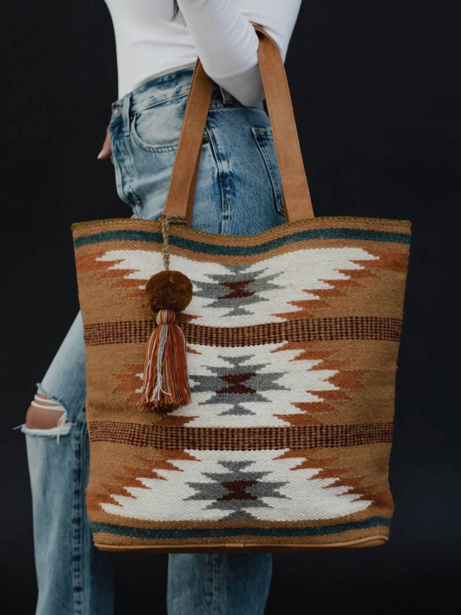 Panache Apparel - Aztec Tote Bag – Snagged & Bagged